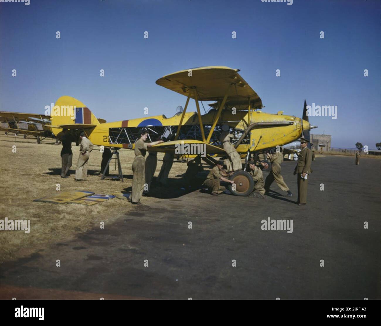 Women at War 1939 - 1945 Women s Auxiliary Air Force: WAAF and RAF ...