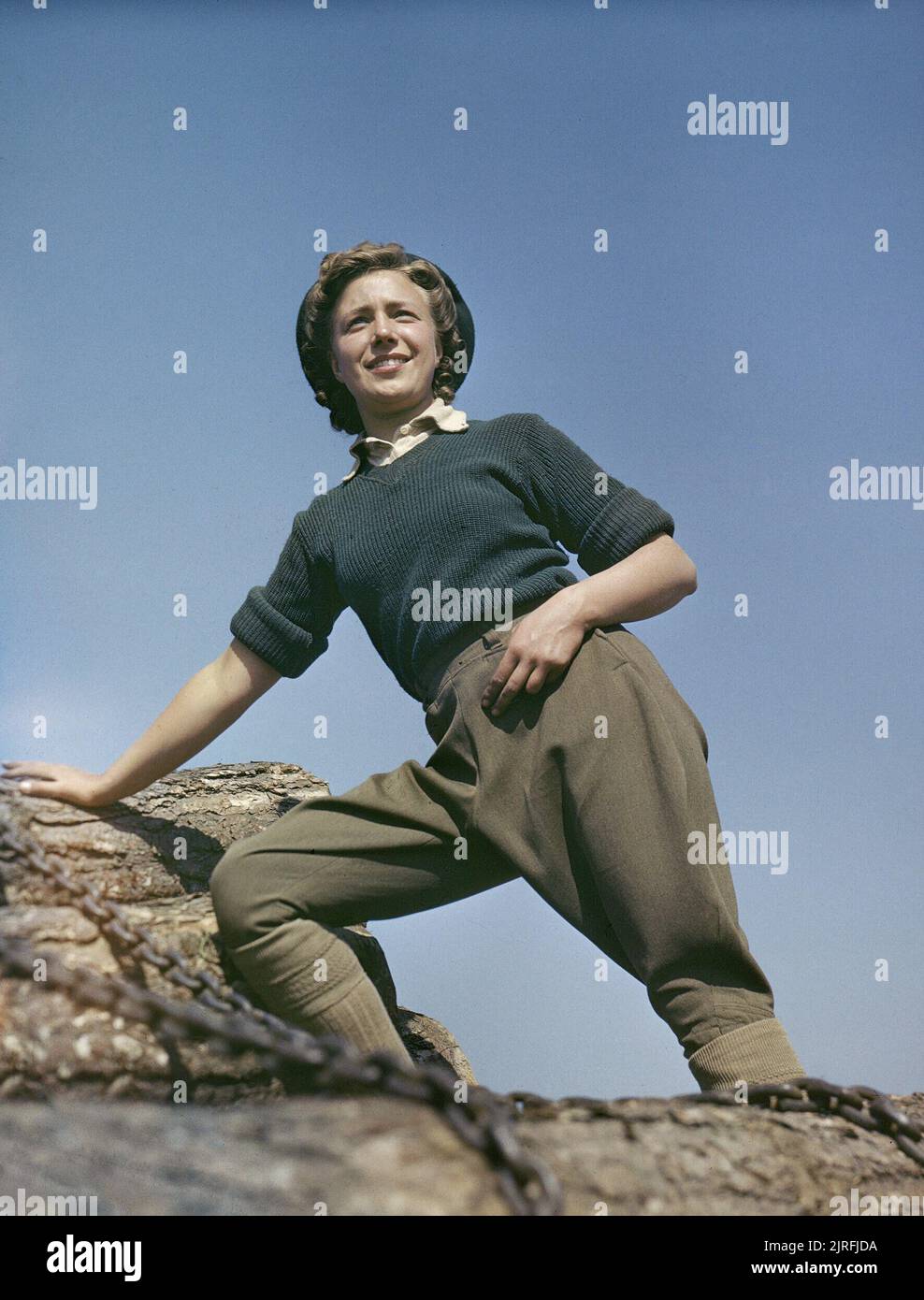 Land Army girl Doreen Bacchus at the Women's Timber Corps training camp ...