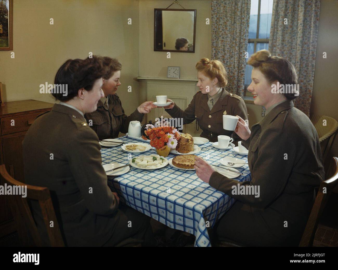 Ww2 colour scheme hi-res stock photography and images - Alamy
