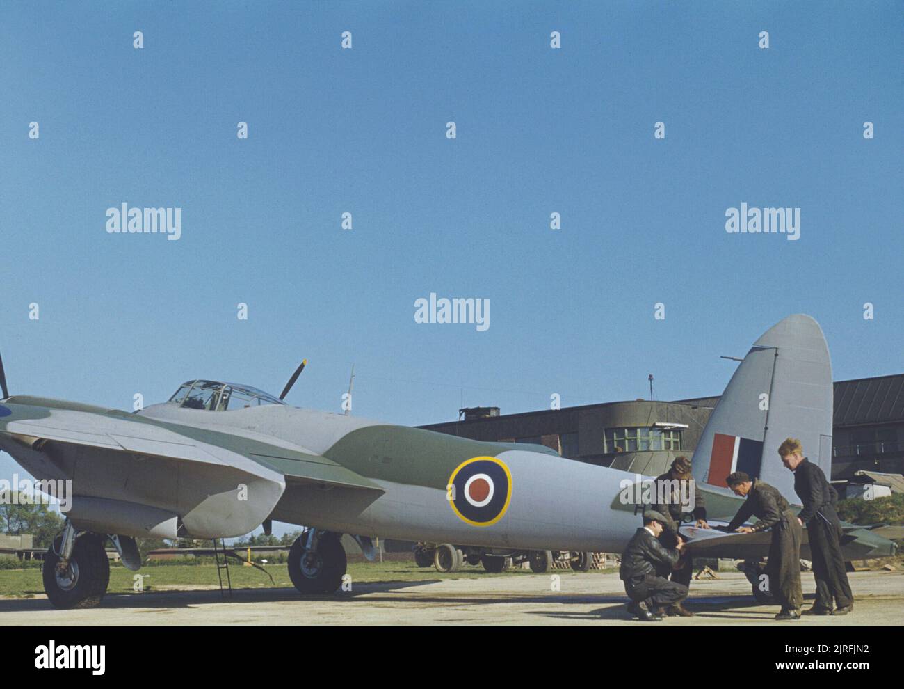 Building Mosquito Aircraft at the De Havilland Factory in Hatfield ...