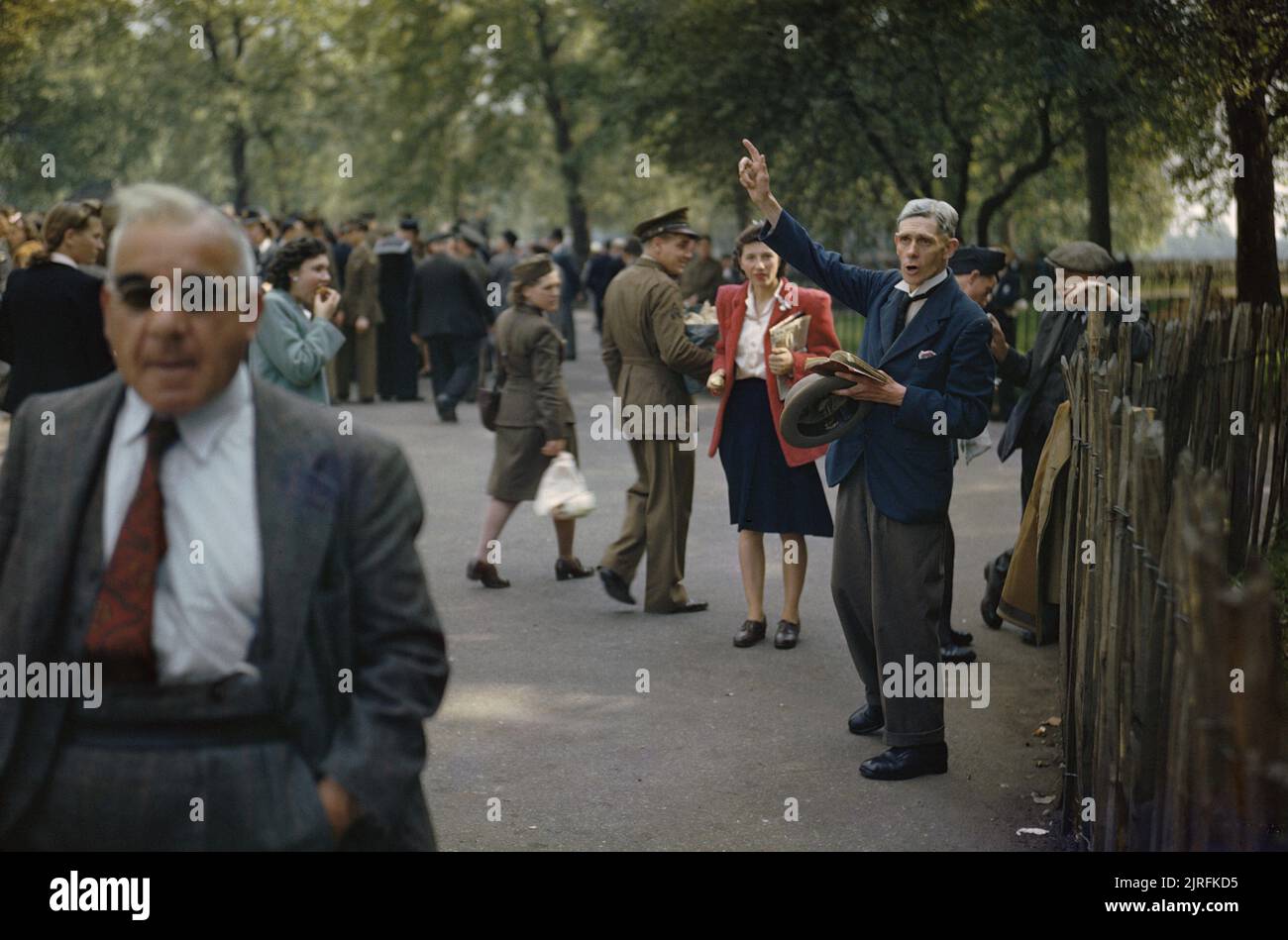 The Home Front in Britain, 1944 A speaker at Speakers' Corner, Hyde ...