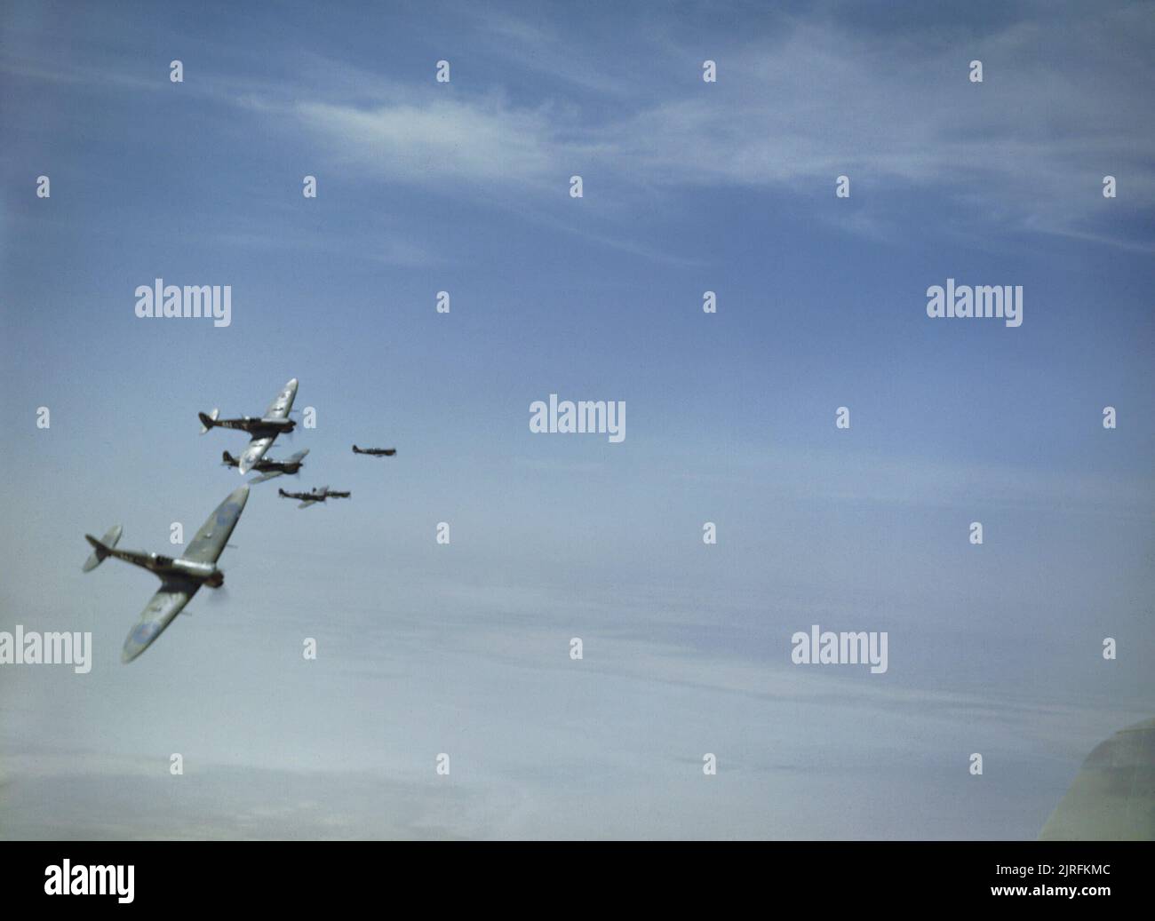 Spitfire world war 2 colour hi-res stock photography and images - Alamy