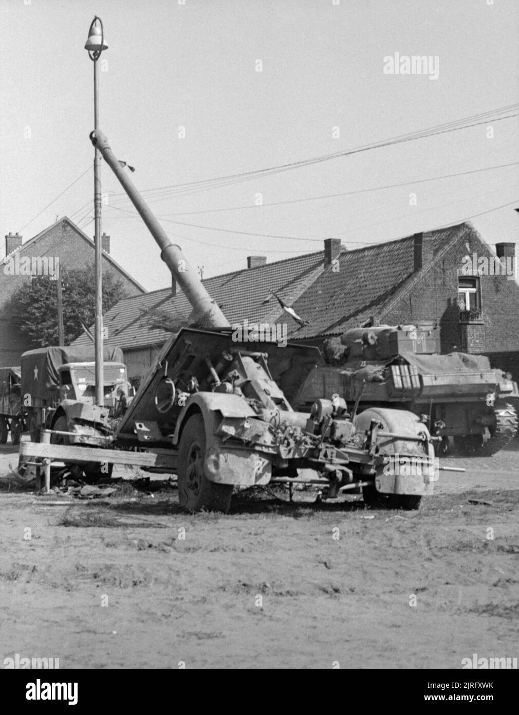 The British Army in North-west Europe 1944-45 Guards Armoured Division ...