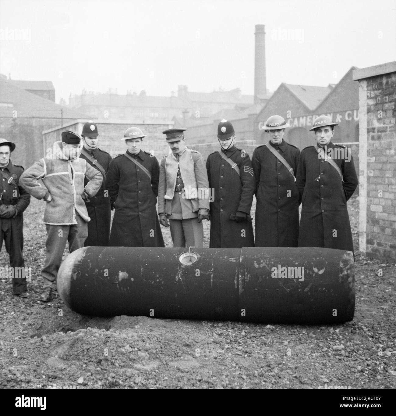 The British Army in the United Kingdom 1939-45 Police and Army bomb ...