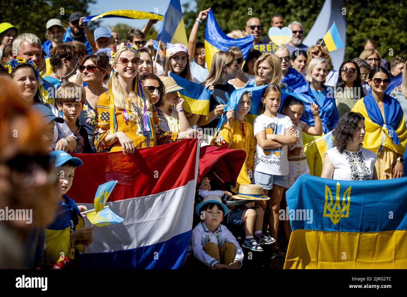 2022-08-24 14:13:25 THE HAGUE - Interested parties during a ...