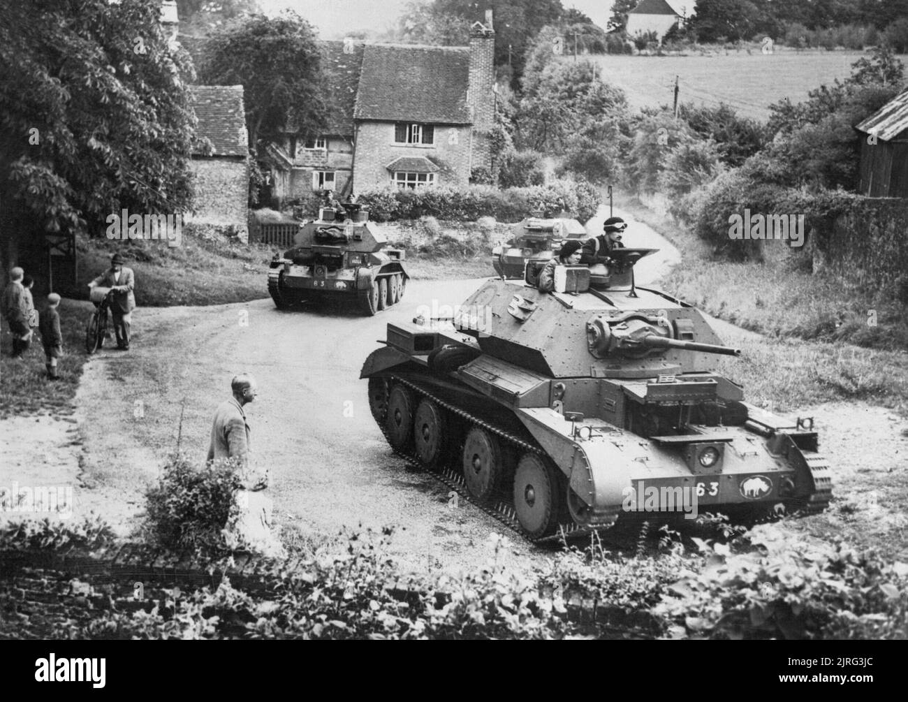 Cruiser Mk IV tanks of 5th Royal Tank Regiment, 1st Armoured Division ...
