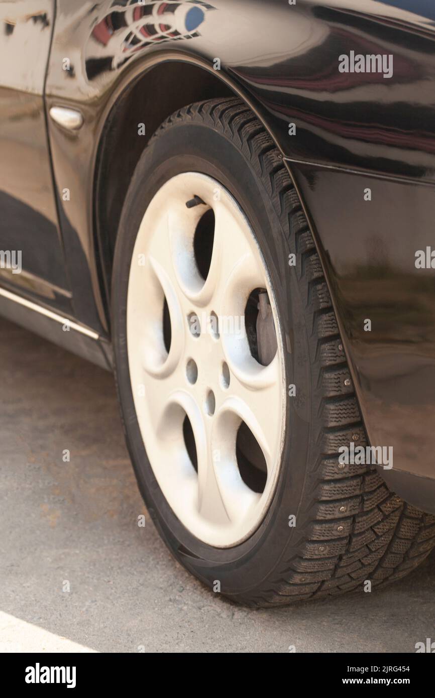 Car wheel on a car Stock Photo - Alamy