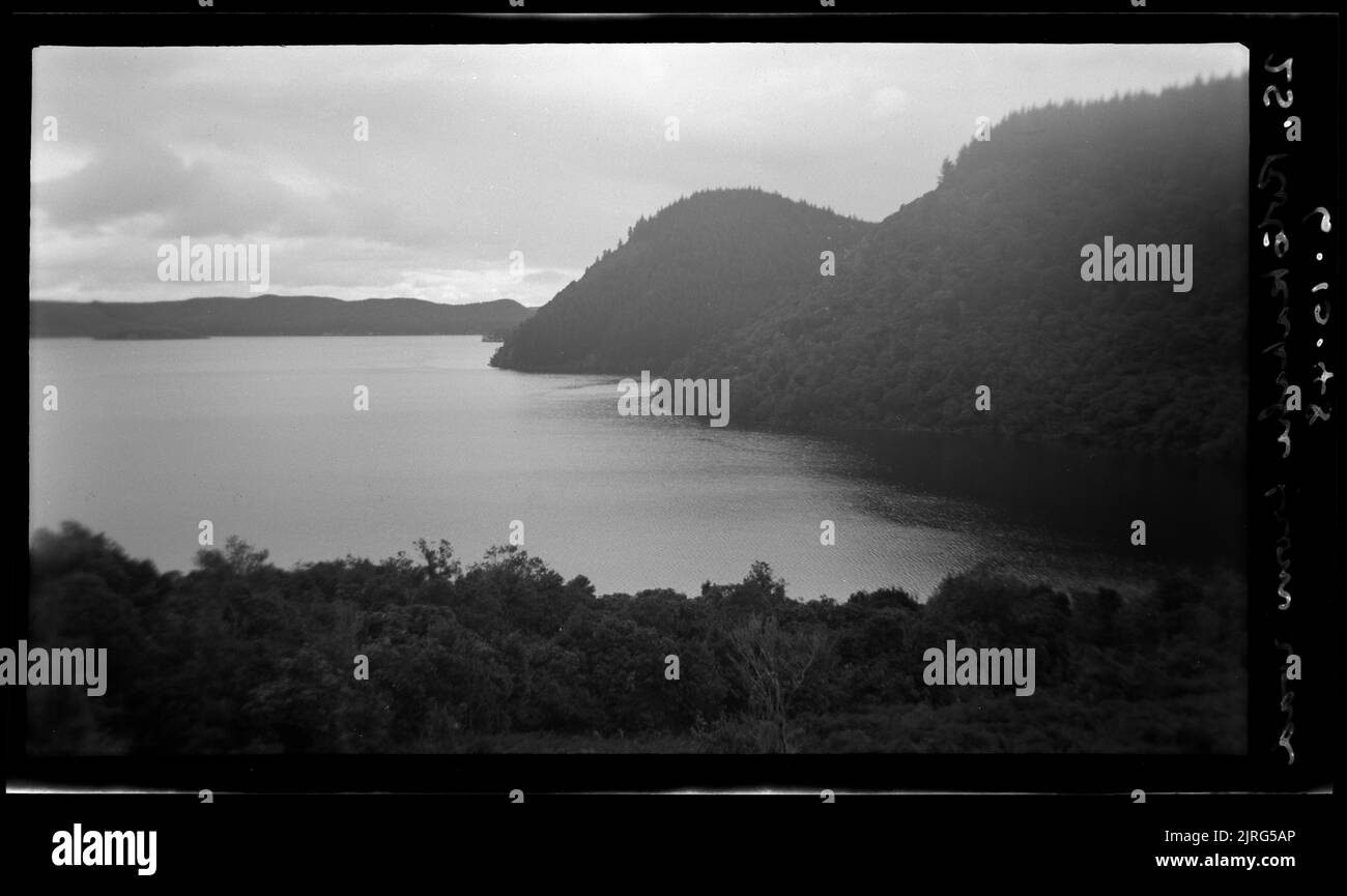 Rotokakahi from road rotokakahi from road hi-res stock photography and ...