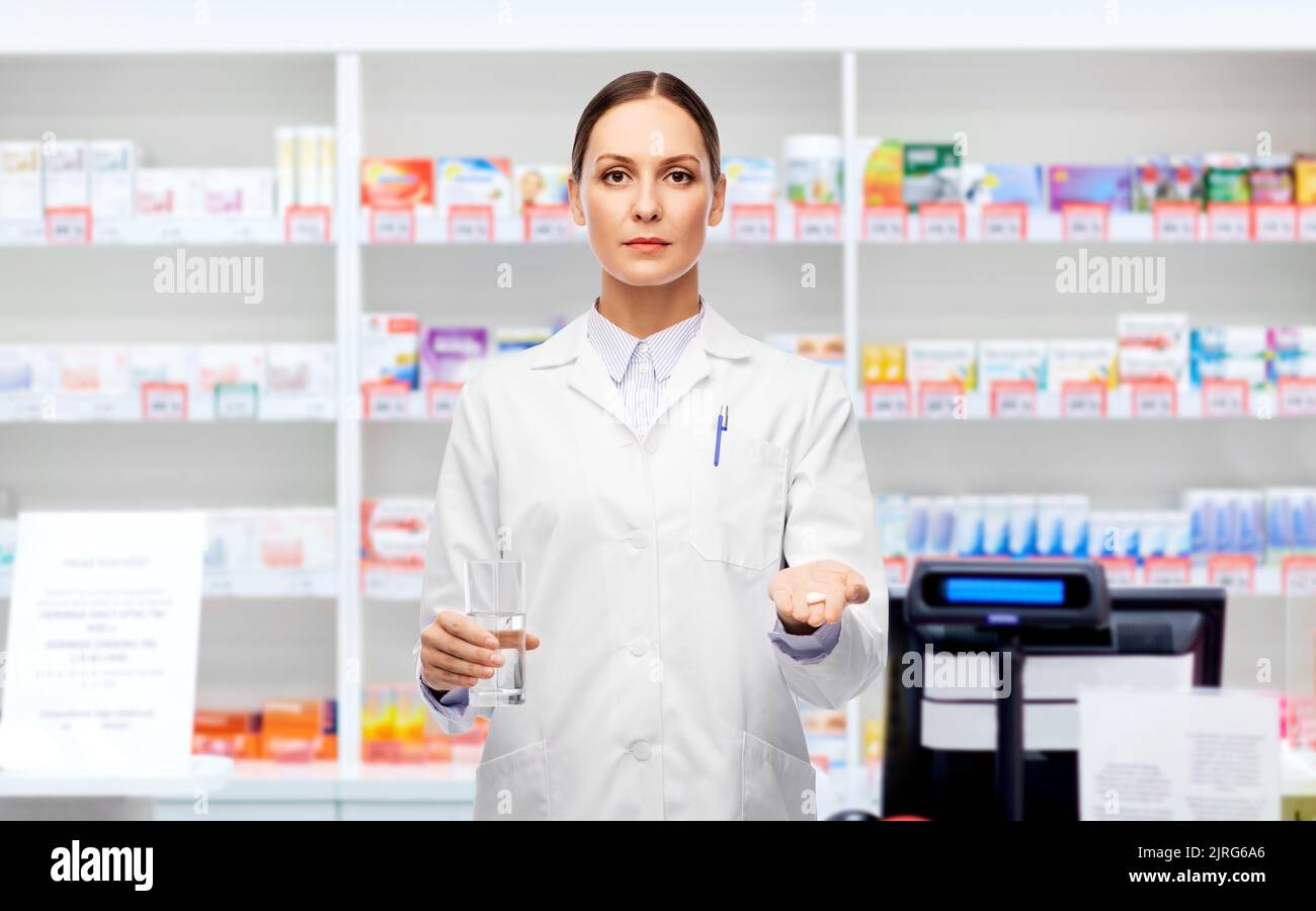 Medicine with water hi-res stock photography and images - Alamy