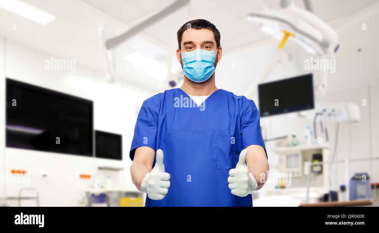 Surgeon thumbs up hi-res stock photography and images - Alamy