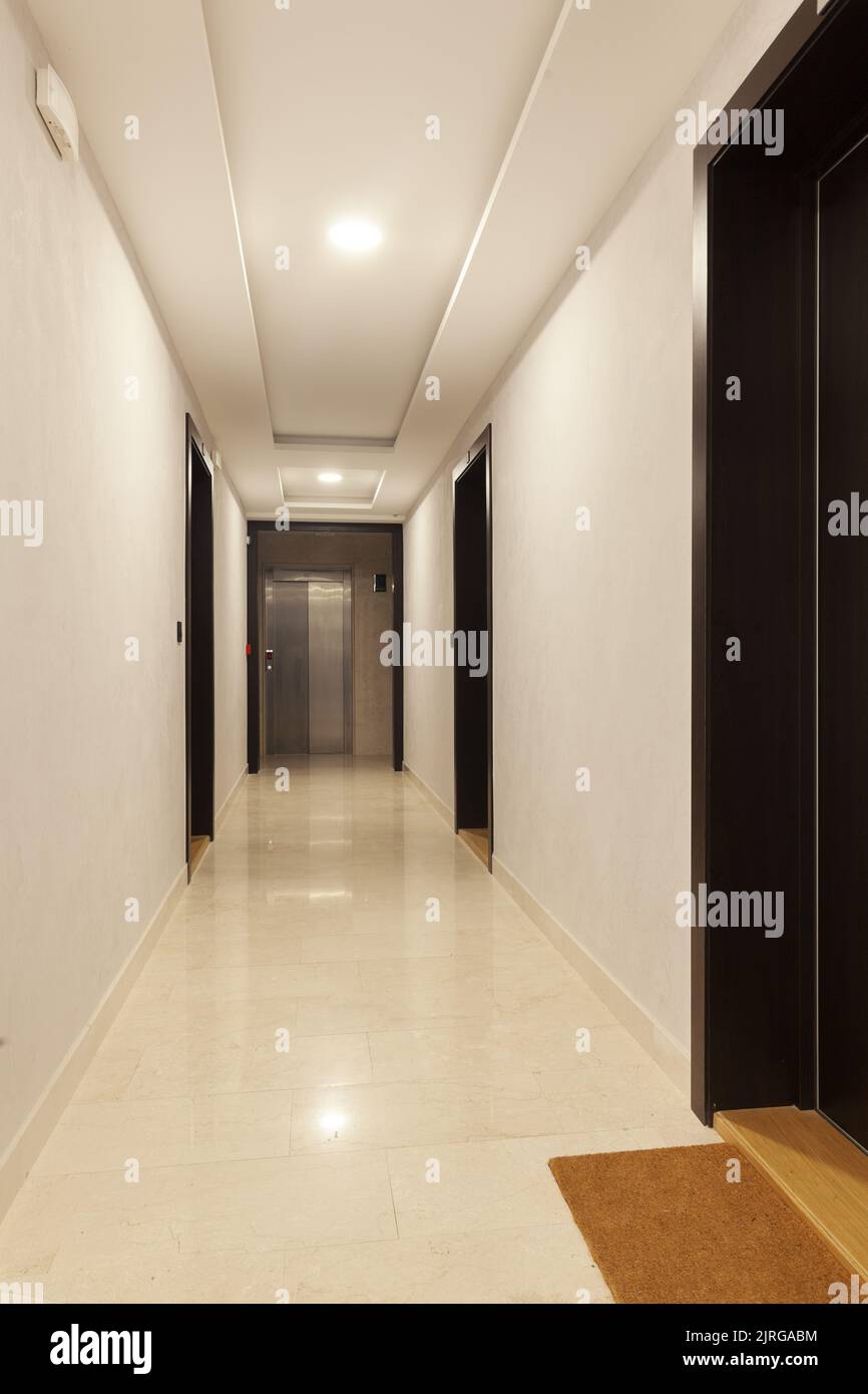 Hallway residential building hi-res stock photography and images - Alamy