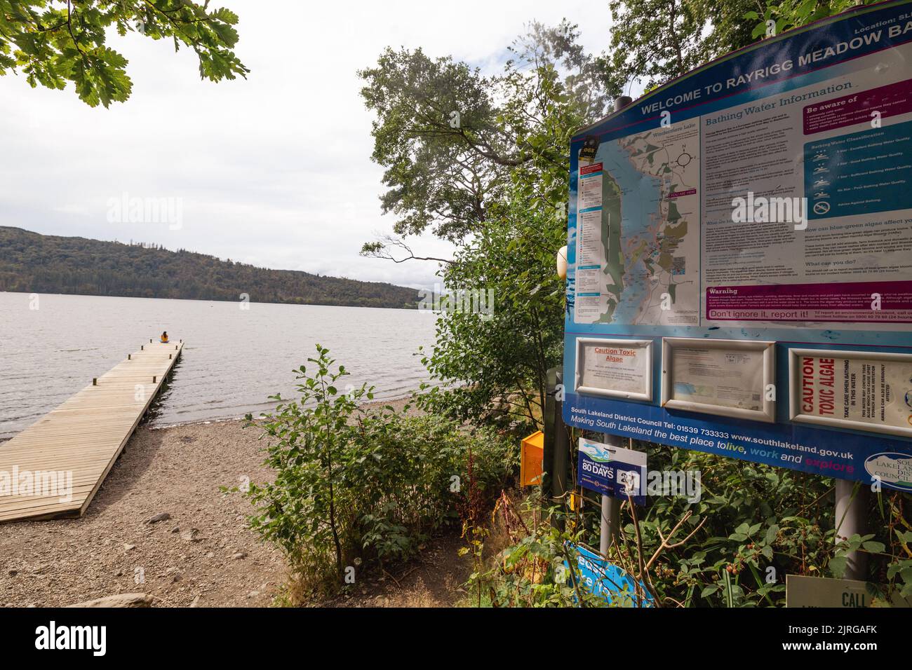 Lake Windermere Cumbria 24th August 2022 Advice warning signs of "Blue ...