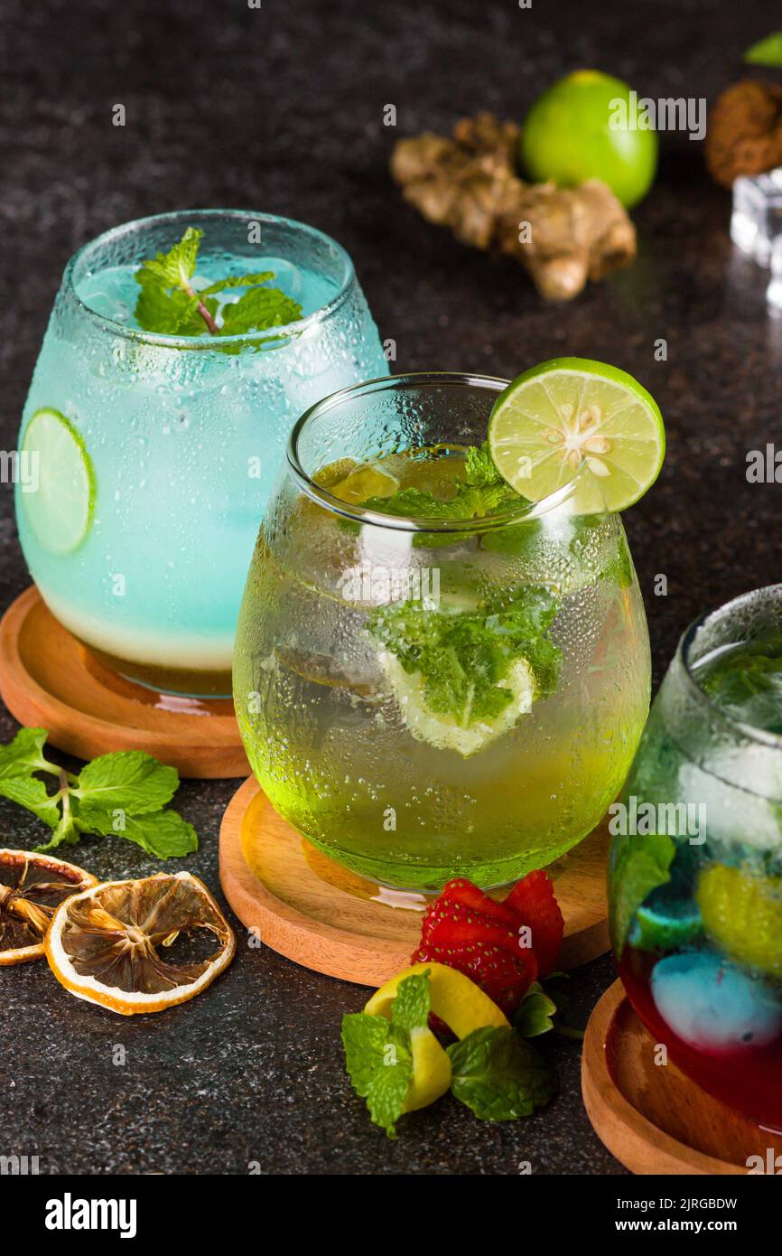 Mojito cocktail texture hi-res stock photography and images - Alamy