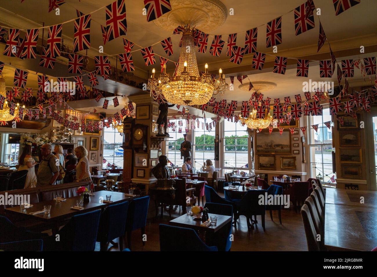 Trafalgar Tavern, Greenwich London Stock Photo - Alamy