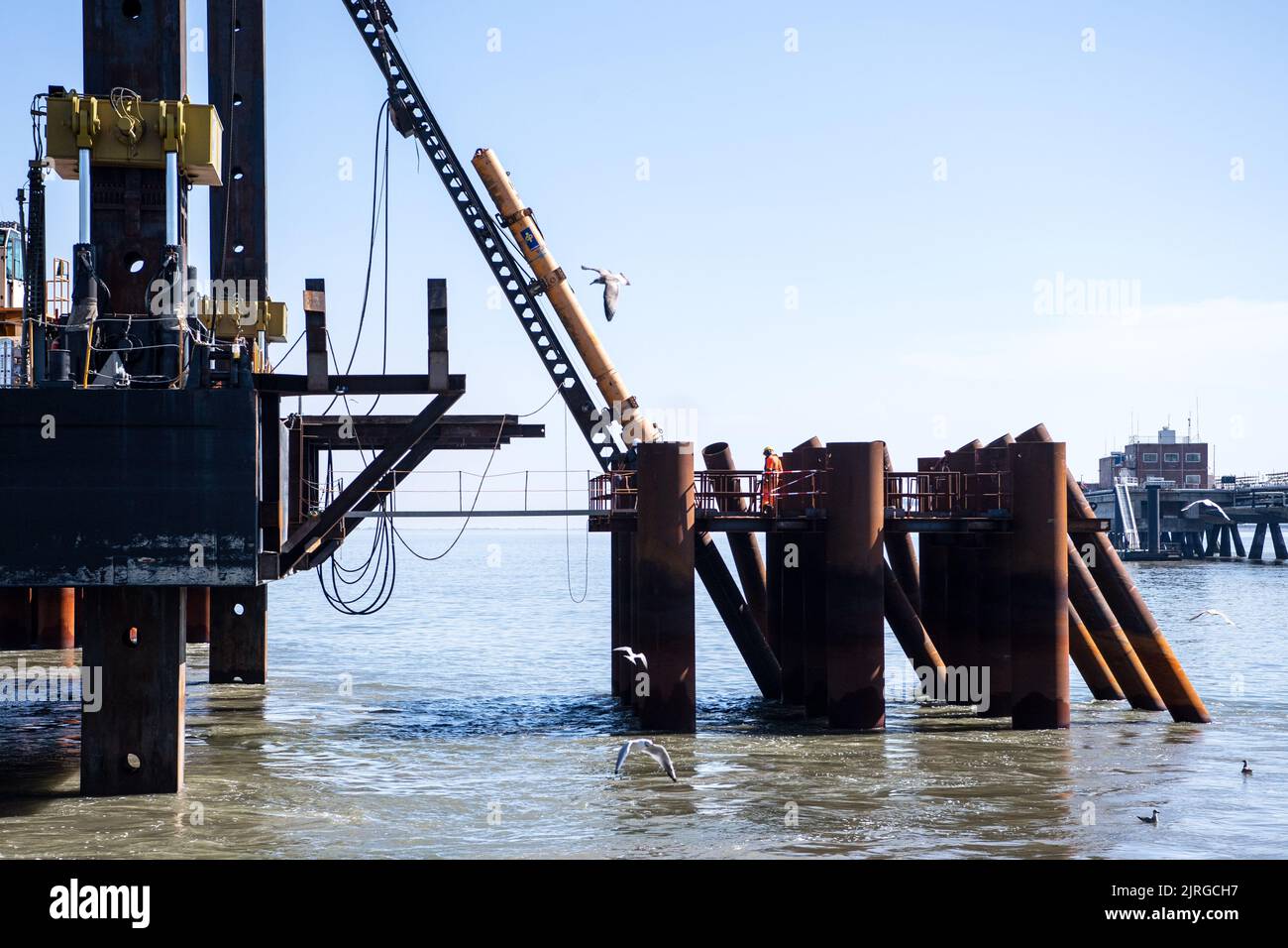Wilhelmshaven, Germany. 24th Aug, 2022. Construction work is taking ...