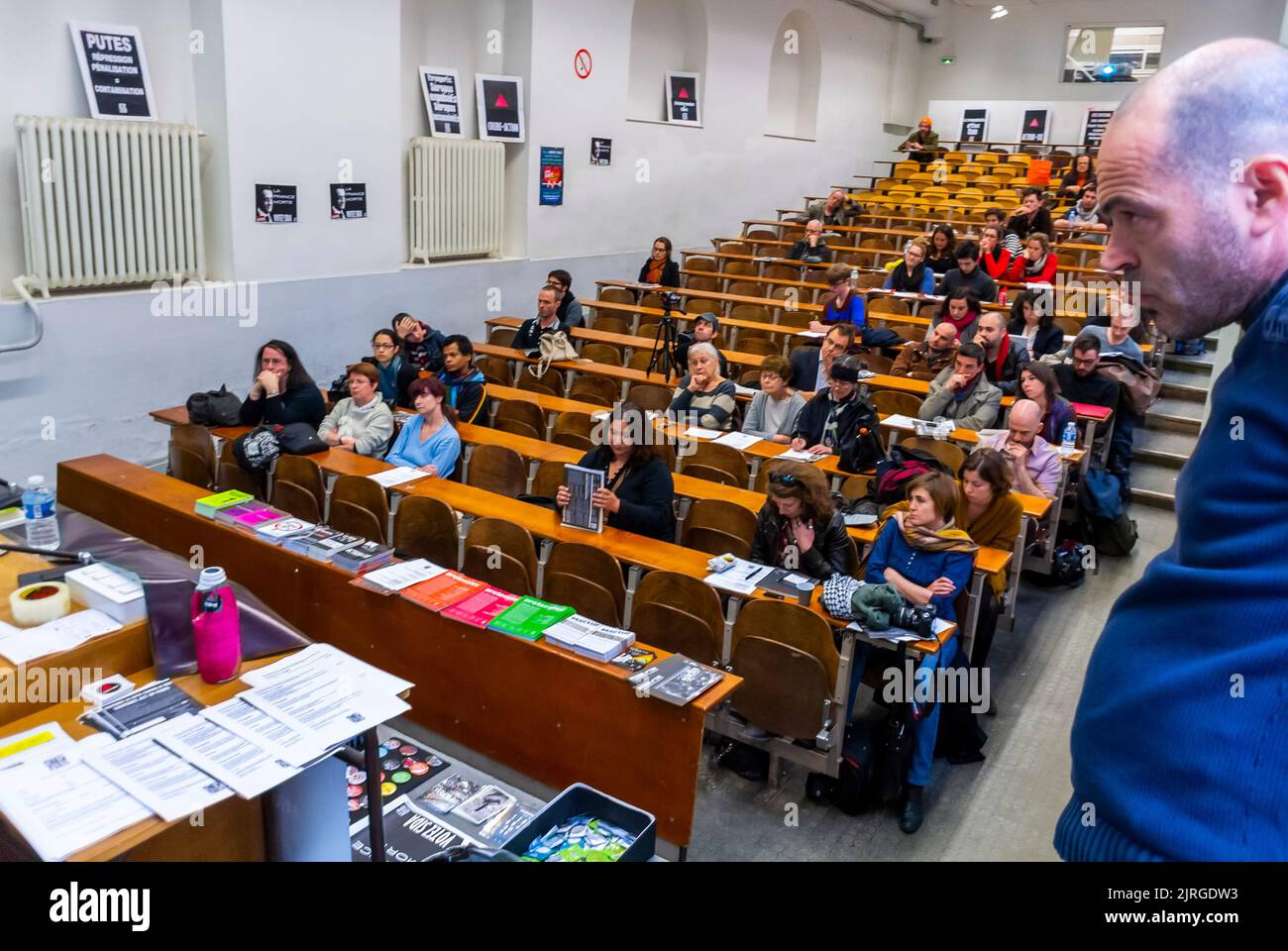 Classroom amphitheatre hi-res stock photography and images - Alamy
