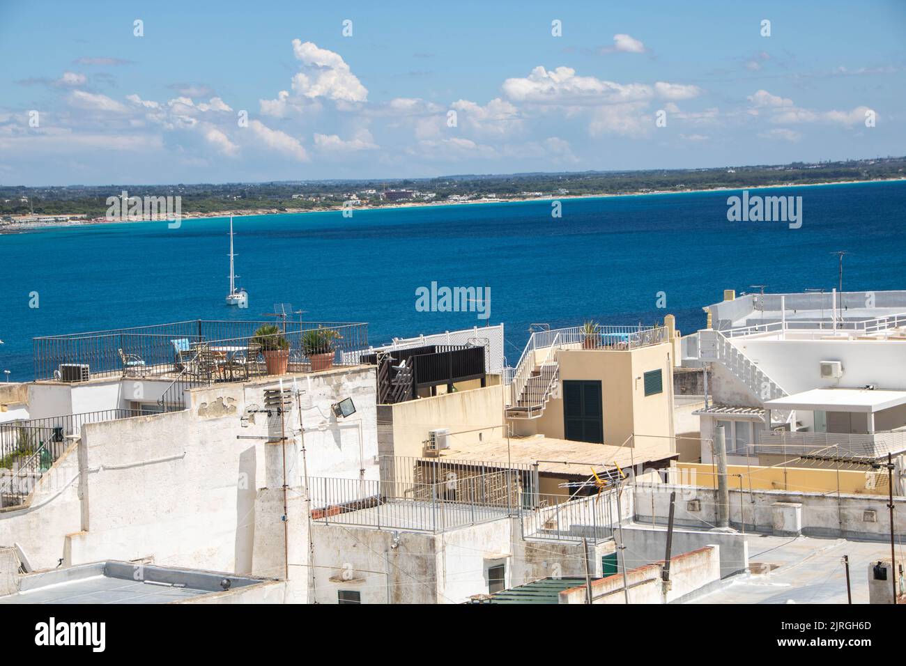 View of Gallipoli and its white houses and roofs Stock Photo - Alamy