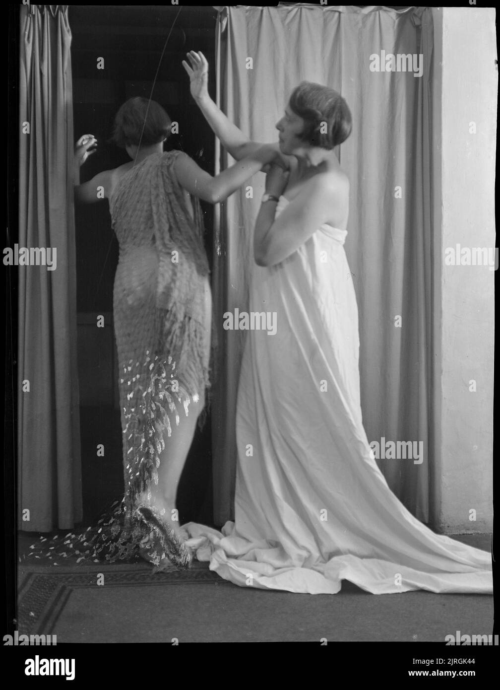 Portrait of two women, by J.W. Chapman-Taylor Stock Photo - Alamy