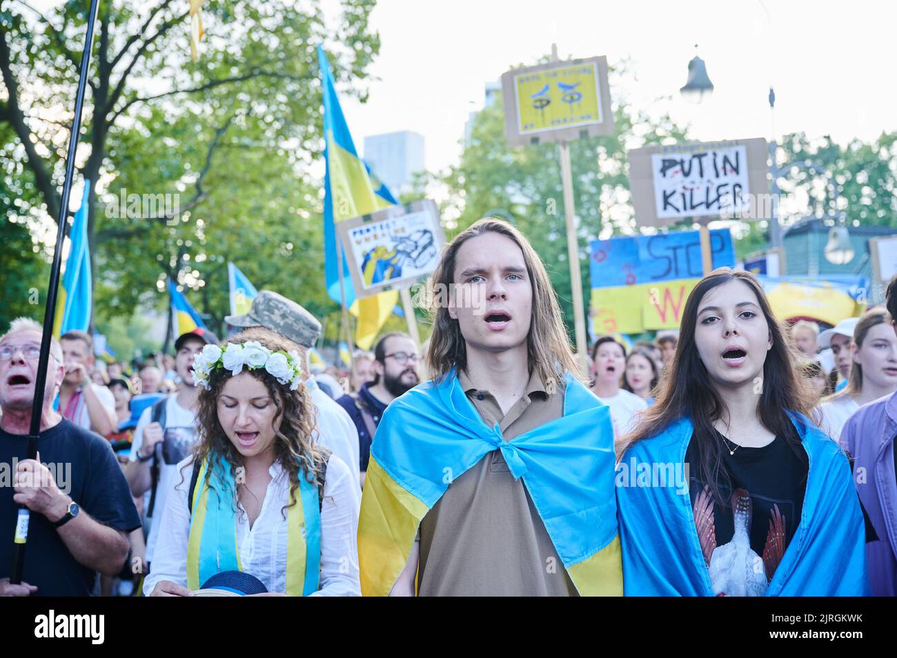 War slogans hi-res stock photography and images - Alamy