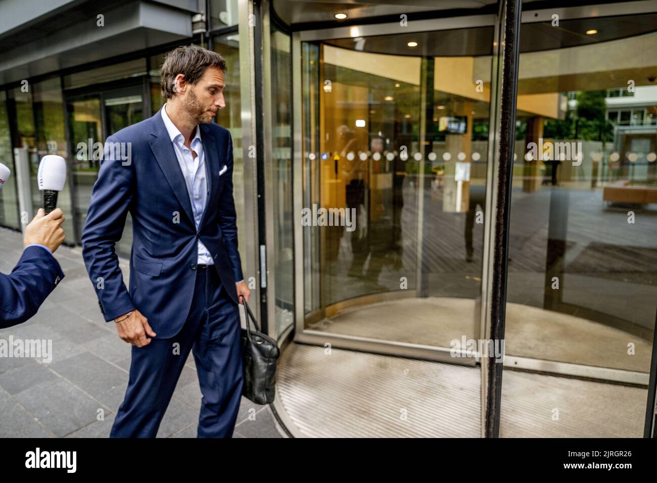 2022-08-24 19:34:35 THE HAGUE - Wopke Hoekstra cda arrives at the ...