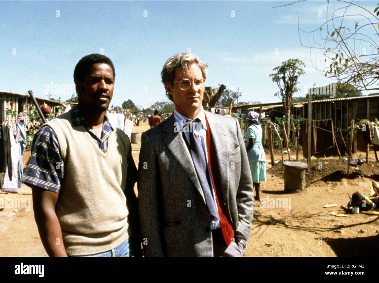 DENZEL WASHINGTON, KEVIN KLINE, CRY FREEDOM, 1987 Stock Photo - Alamy
