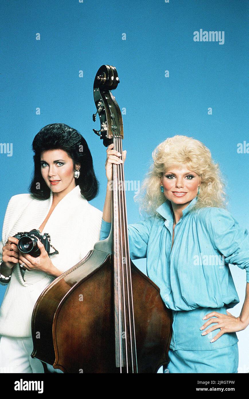 LYNDA CARTER, LONI ANDERSON, PARTNERS IN CRIME, 1984 Stock Photo - Alamy