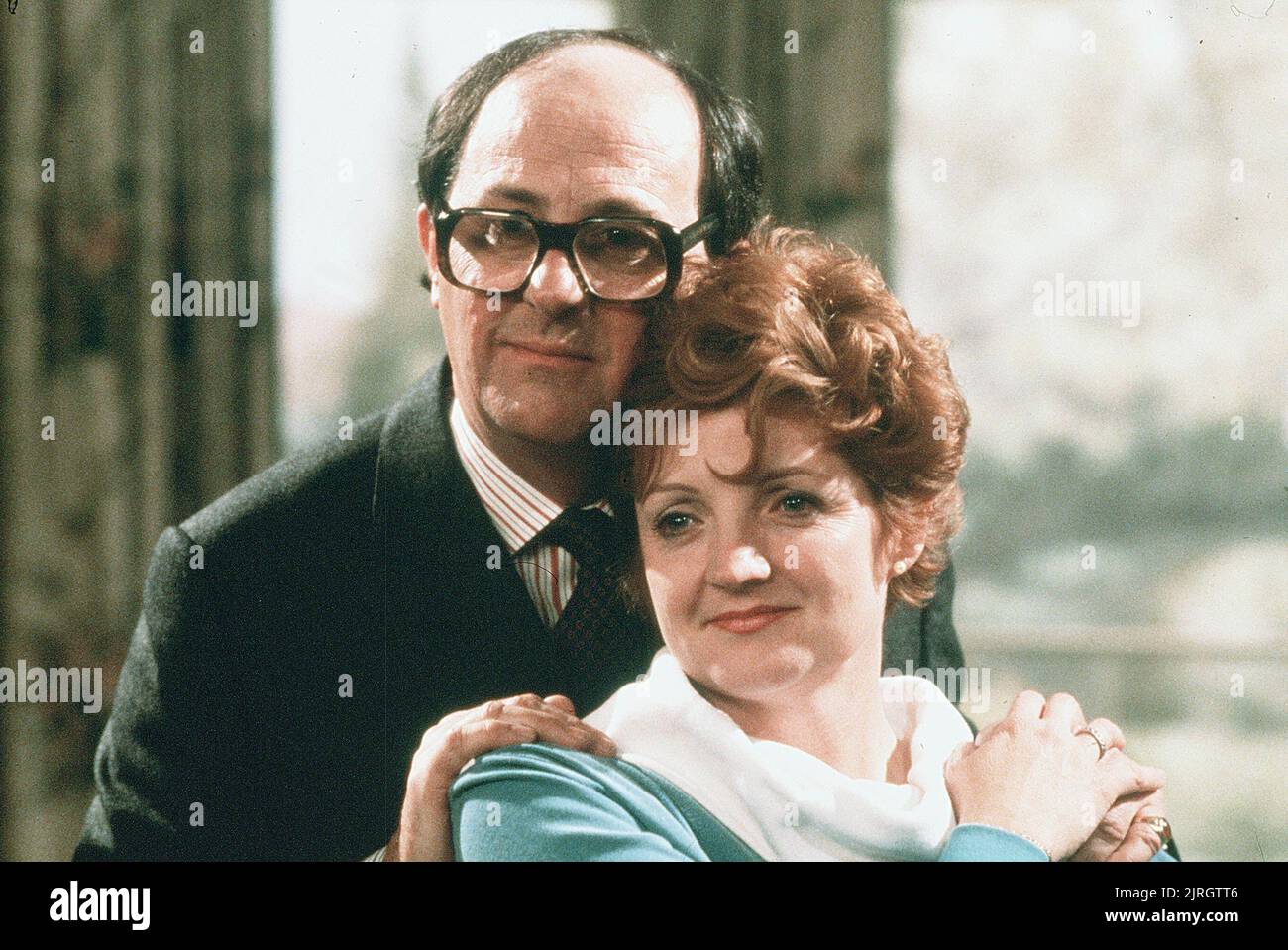 JULIA MCKENZIE, ANTON RODGERS, FRESH FIELDS, 1984 Stock Photo - Alamy