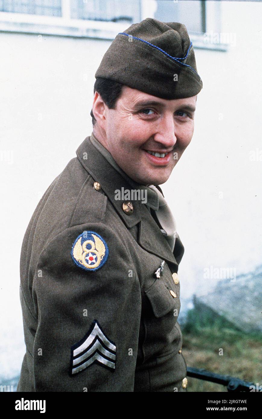 JAMES SAXON, WE'LL MEET AGAIN, 1982 Stock Photo - Alamy