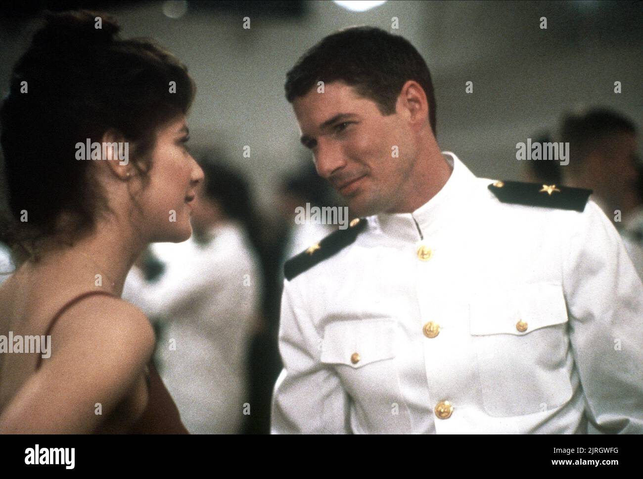 DEBRA WINGER, RICHARD GERE, AN OFFICER AND A GENTLEMAN, 1982 Stock ...