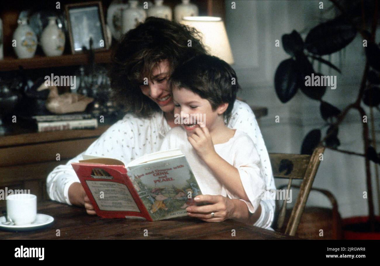 Anne archer fatal attraction hi-res stock photography and images - Alamy