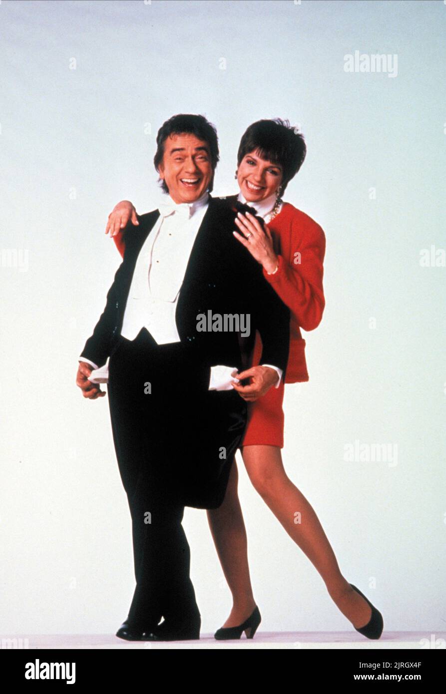 DUDLEY MOORE, LIZA MINNELLI, ARTHUR 2: ON THE ROCKS, 1988 Stock Photo ...