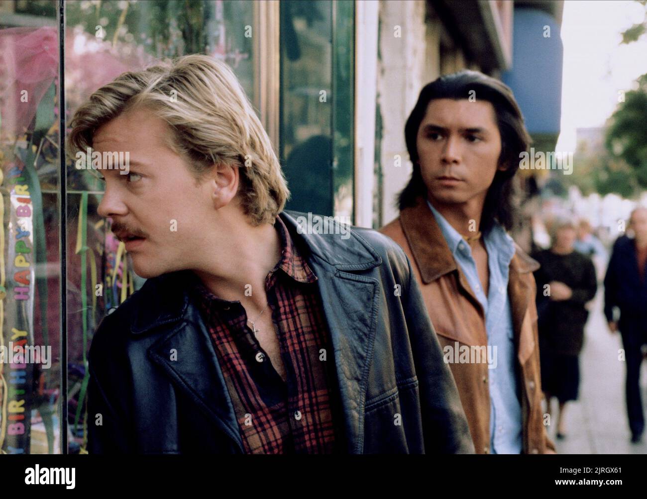 KIEFER SUTHERLAND, LOU DIAMOND PHILLIPS, RENEGADES, 1989 Stock Photo ...
