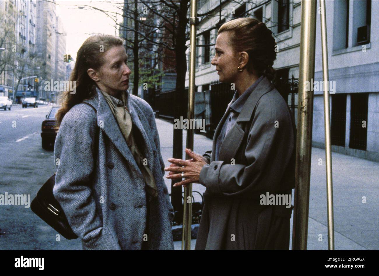 Blythe danner and another woman hi-res stock photography and images - Alamy