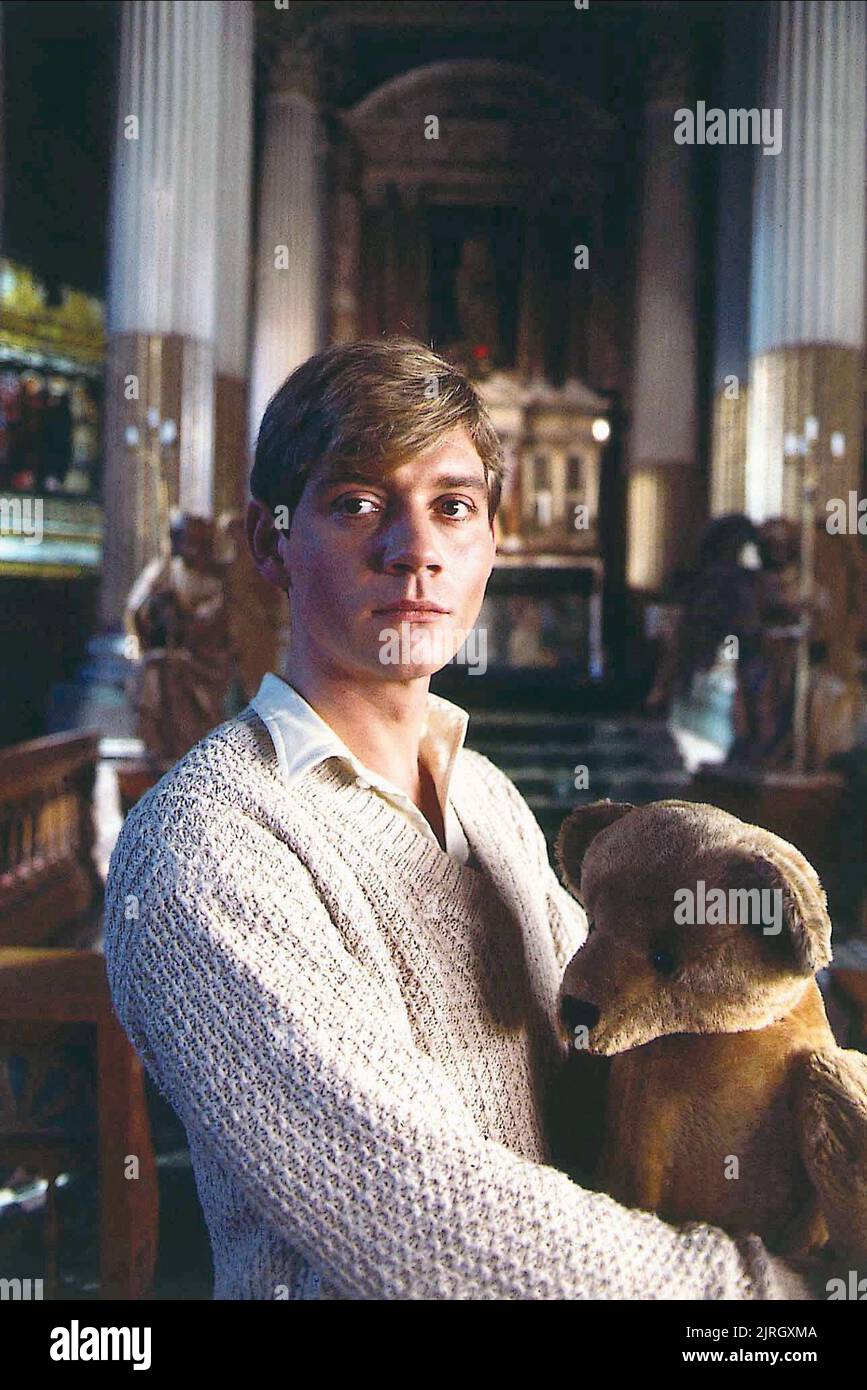 ANTHONY ANDREWS, BRIDESHEAD REVISITED, 1981 Stock Photo - Alamy