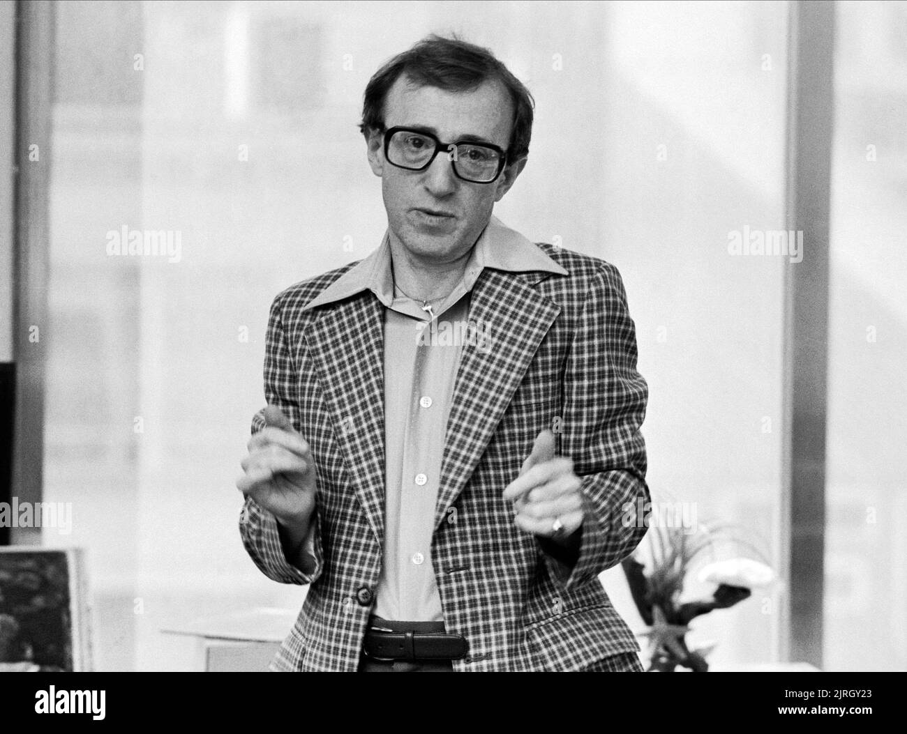 WOODY ALLEN, BROADWAY DANNY ROSE, 1984 Stock Photo - Alamy