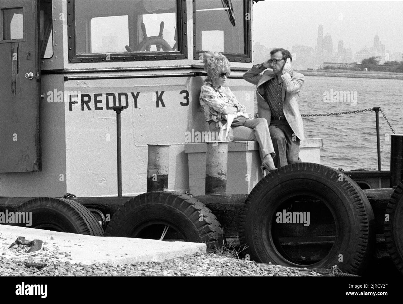 MIA FARROW, WOODY ALLEN, BROADWAY DANNY ROSE, 1984 Stock Photo - Alamy