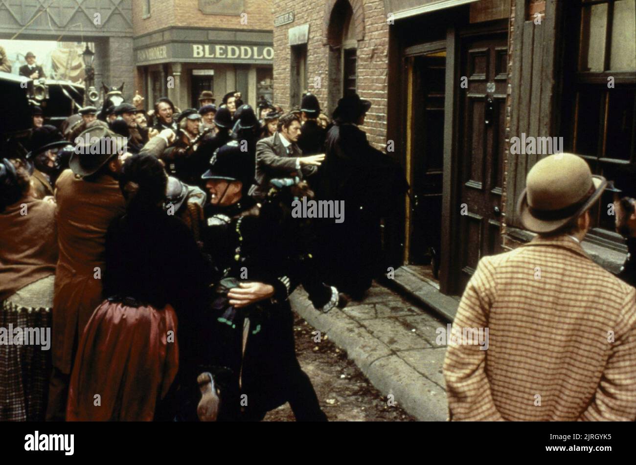 LONDON STREET SCENE, JACK THE RIPPER, 1988 Stock Photo - Alamy