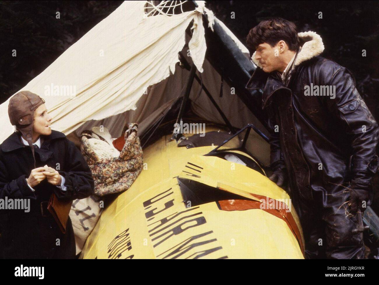 ROSANNA ARQUETTE, CHRISTOPHER REEVE, THE AVIATOR, 1985 Stock Photo - Alamy