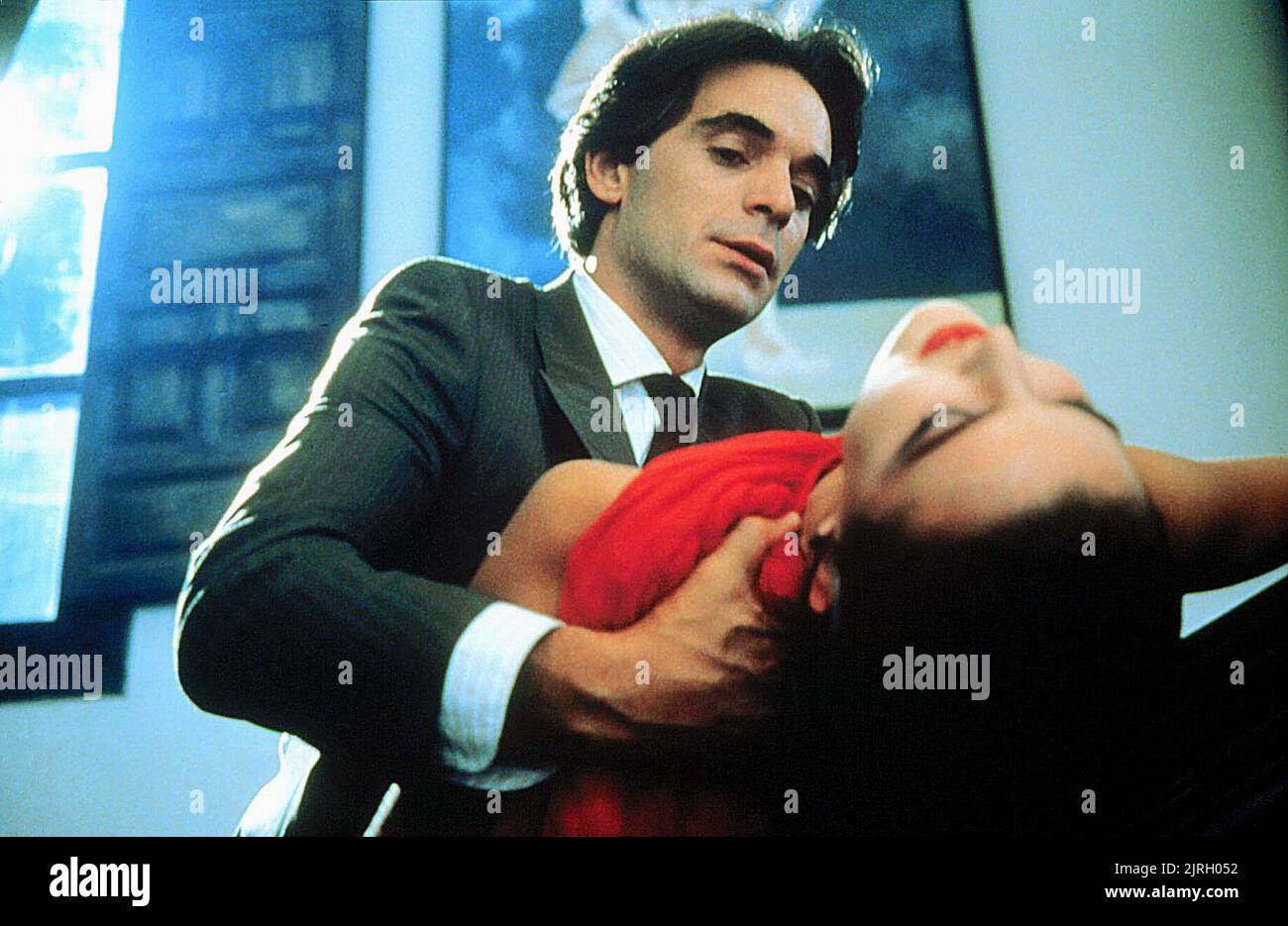 NACHO MARTINEZ, ASSUMPTA SERNA, MATADOR, 1986 Stock Photo - Alamy