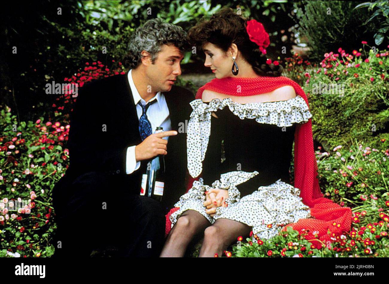 WILLIAM PETERSEN, SEAN YOUNG, COUSINS, 1989 Stock Photo - Alamy