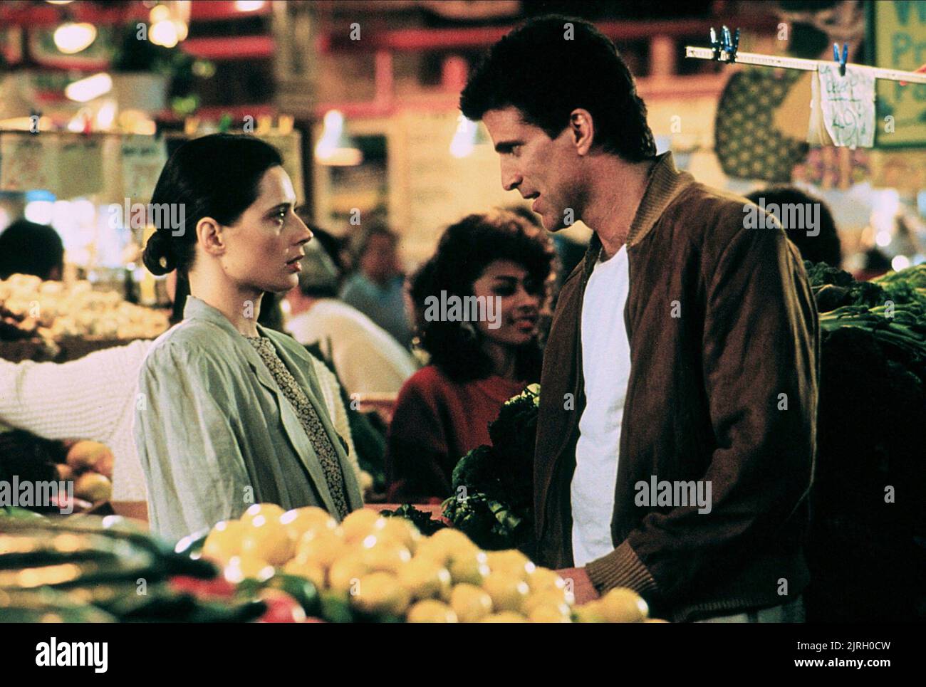 ISABELLA ROSSELLINI, TED DANSON, COUSINS, 1989 Stock Photo - Alamy