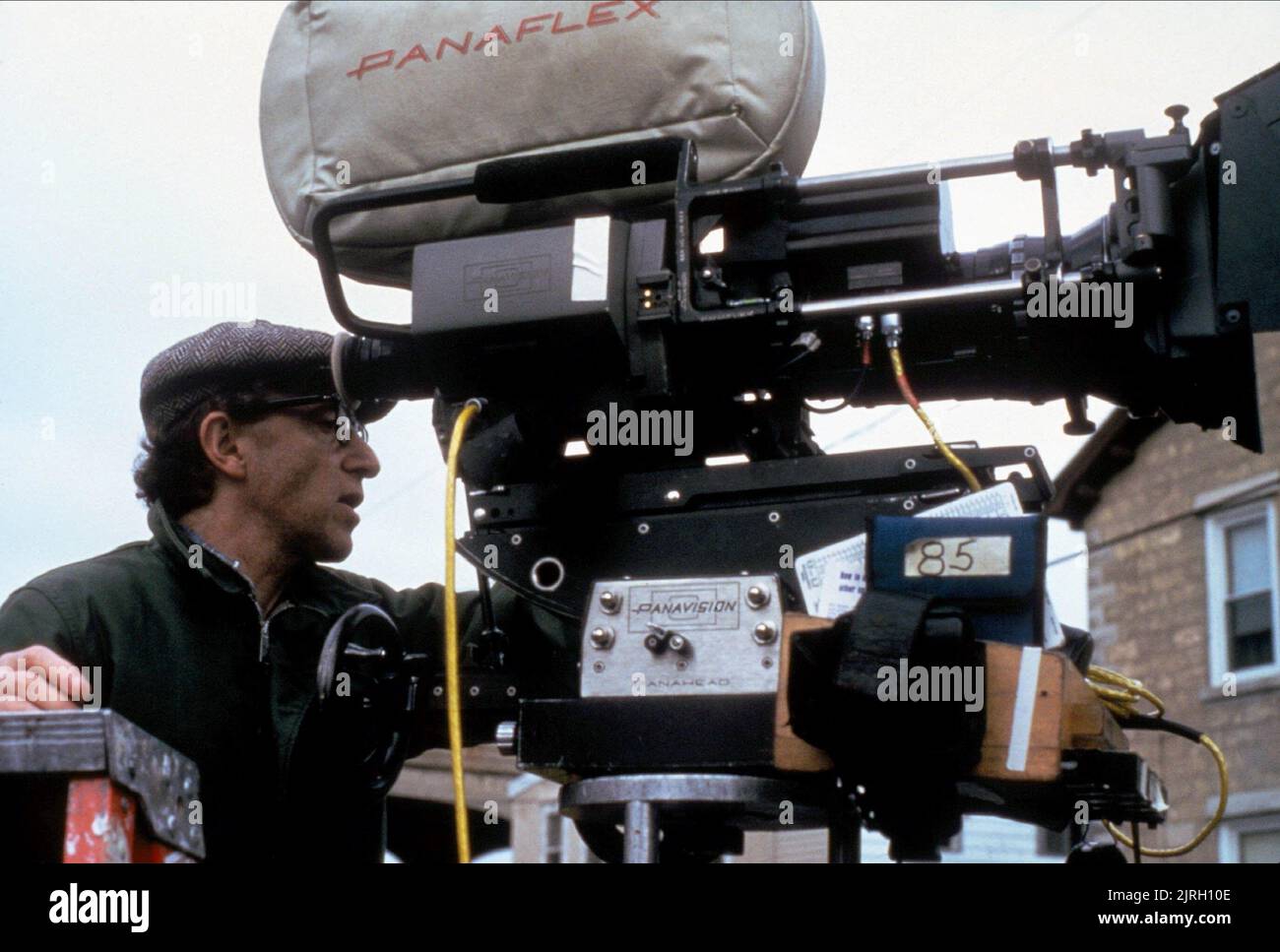 Radio days 1987 woody allen hi-res stock photography and images - Alamy