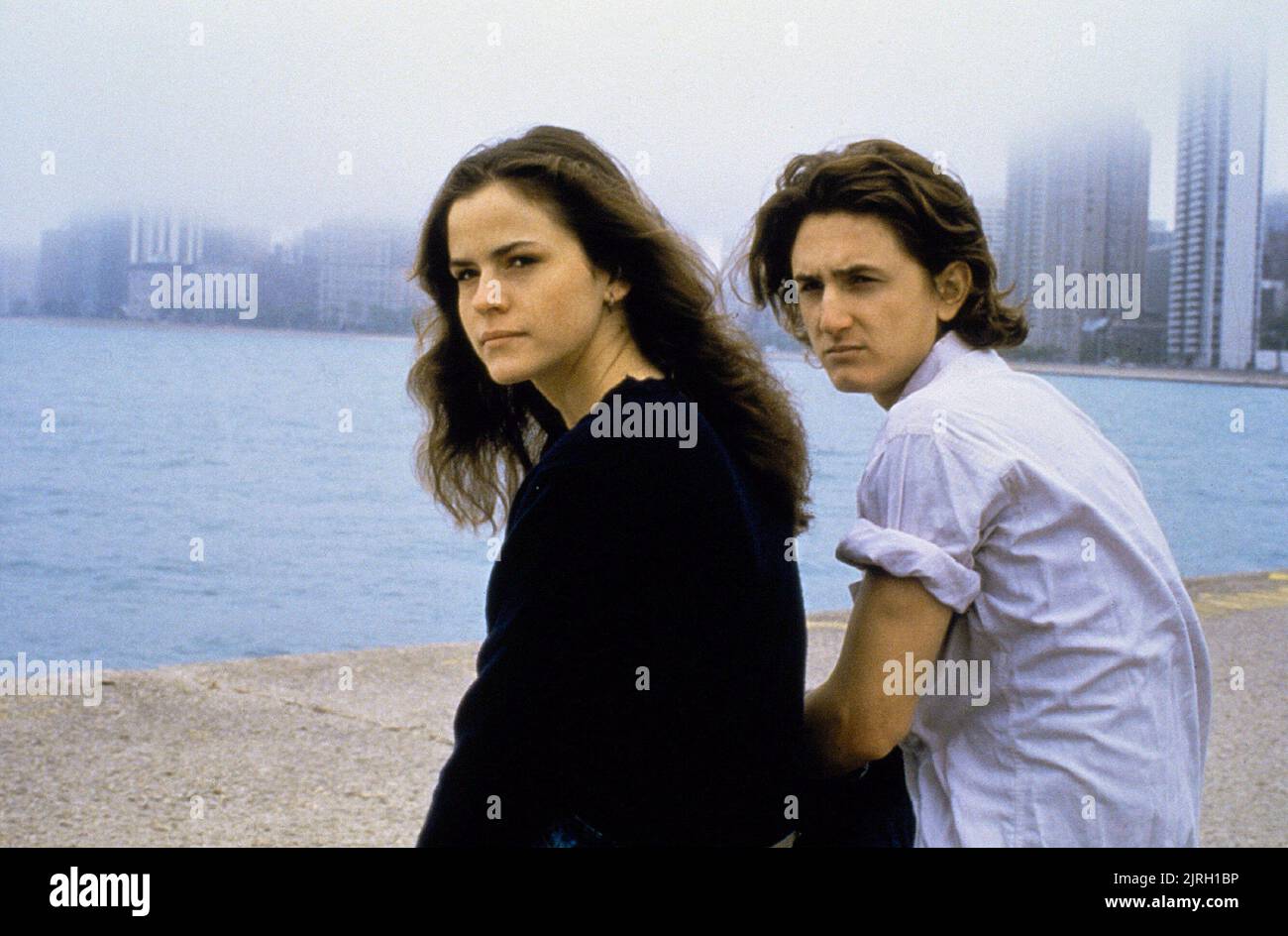Ally sheedy hi-res stock photography and images - Alamy