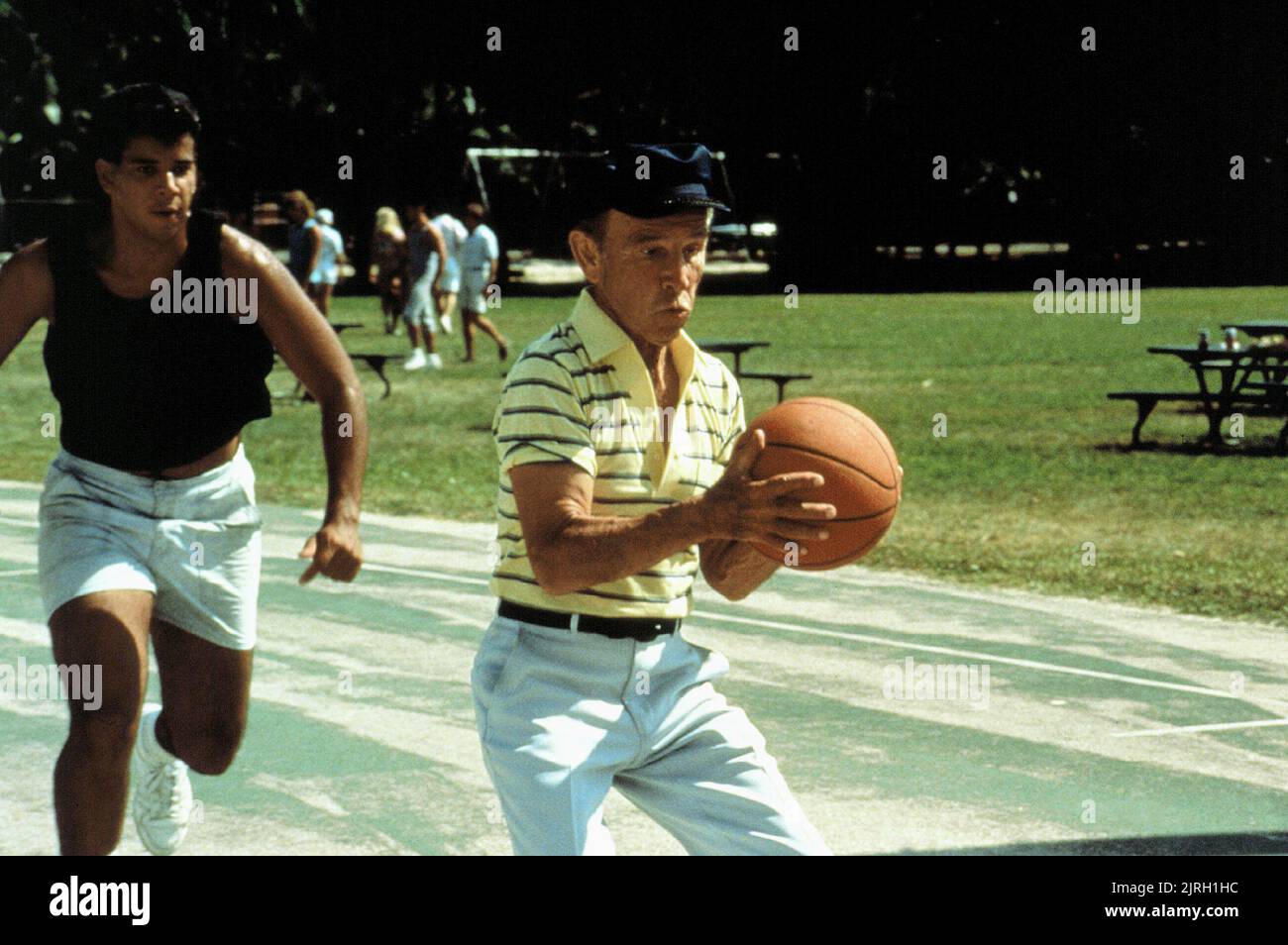 HUME CRONYN, COCOON: THE RETURN, 1988 Stock Photo - Alamy