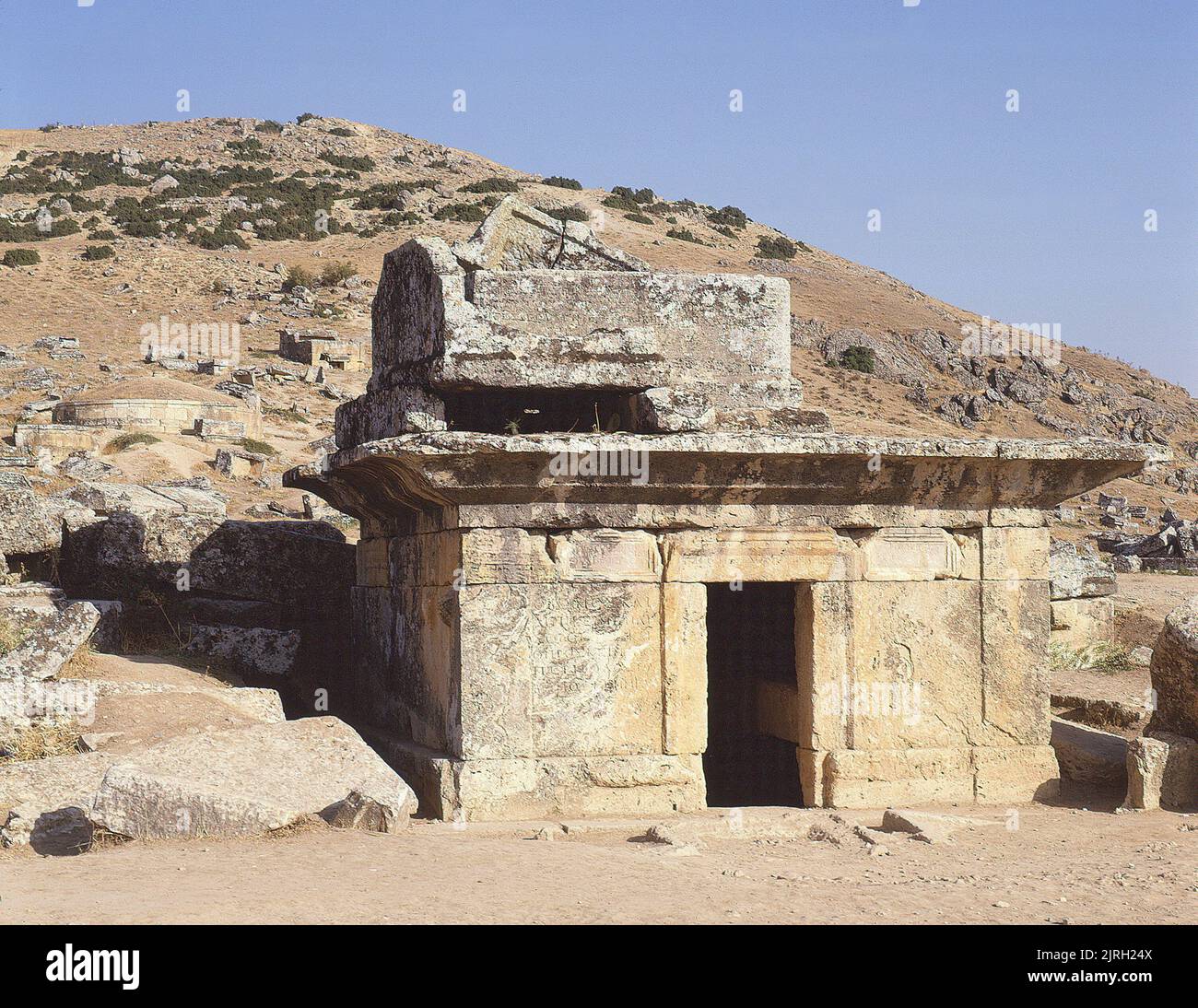 Roman tomb, Pammukale, southern Turkey Stock Photo - Alamy