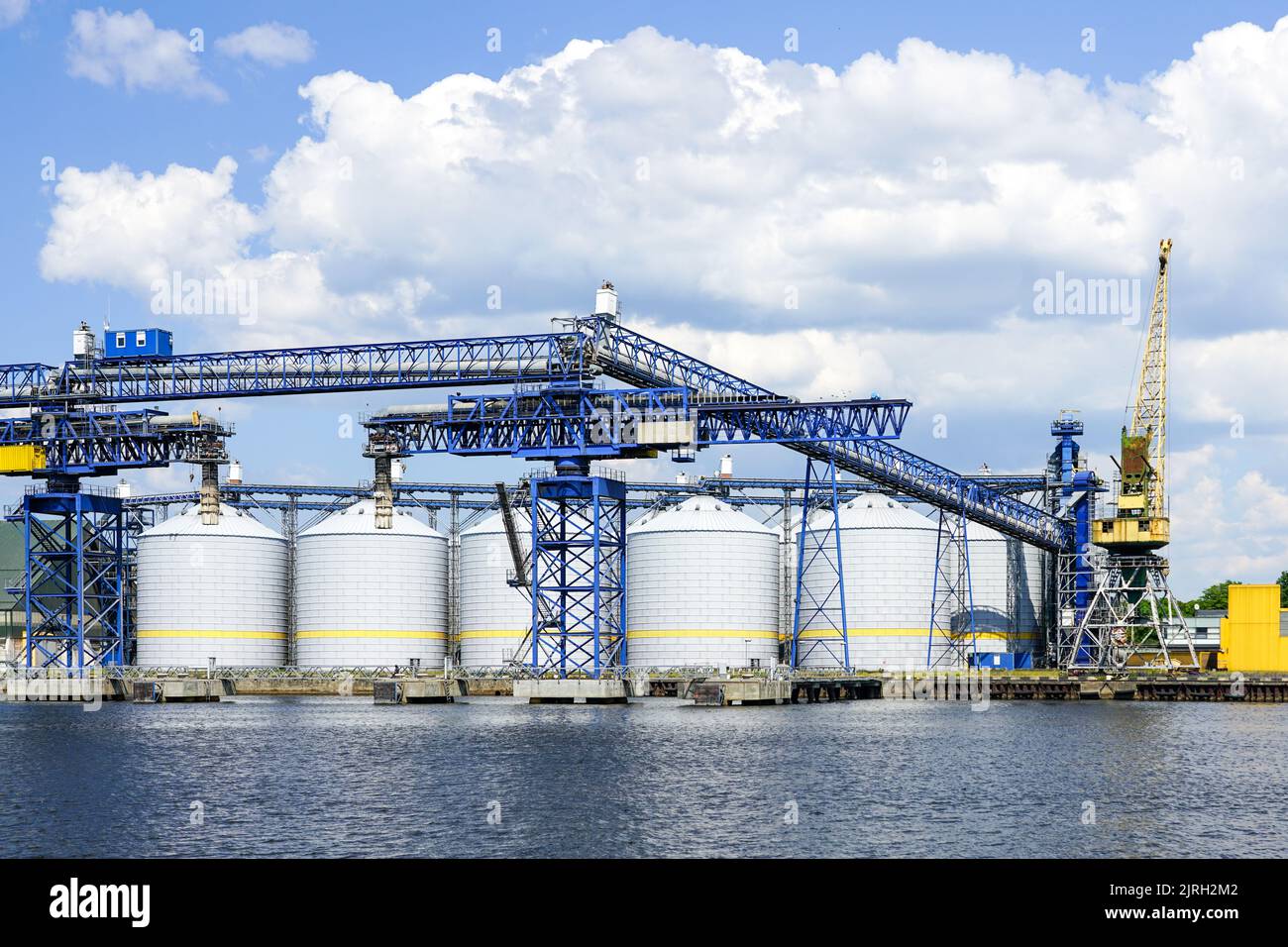 Harbour with tank silos hi-res stock photography and images - Alamy