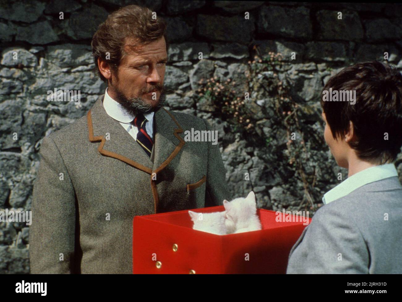 ROGER MOORE, LEA BRODIE, NORTH SEA HIJACK, 1980 Stock Photo - Alamy