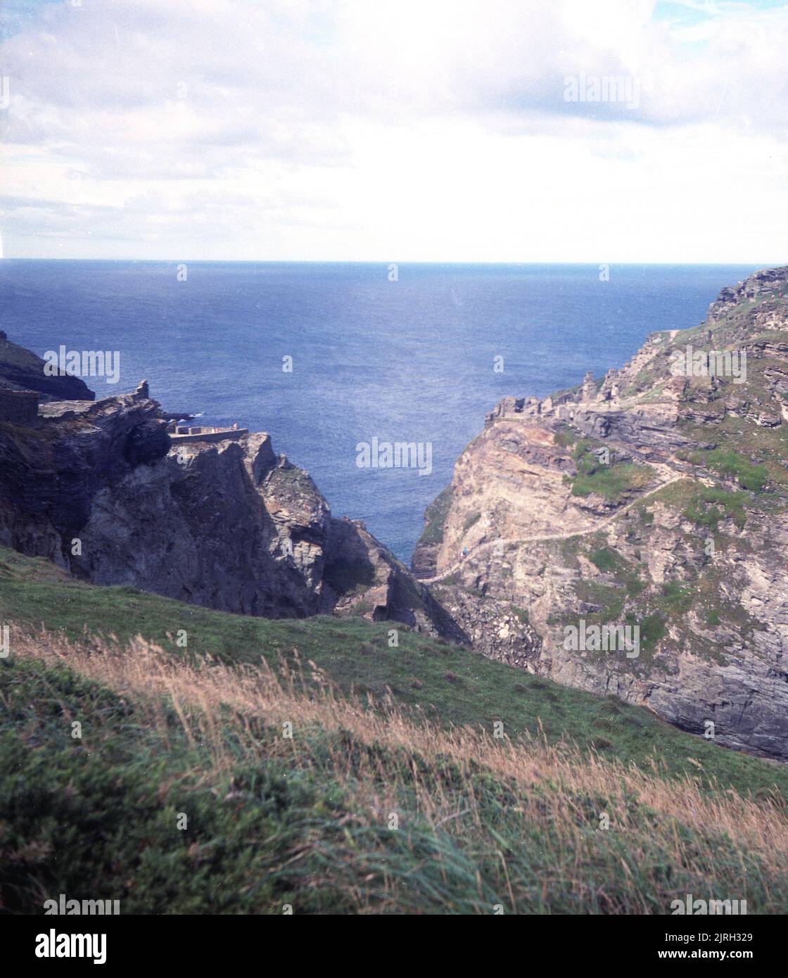1971, historical, the coast at Tintagel, Cornwall, England, UK Stock ...