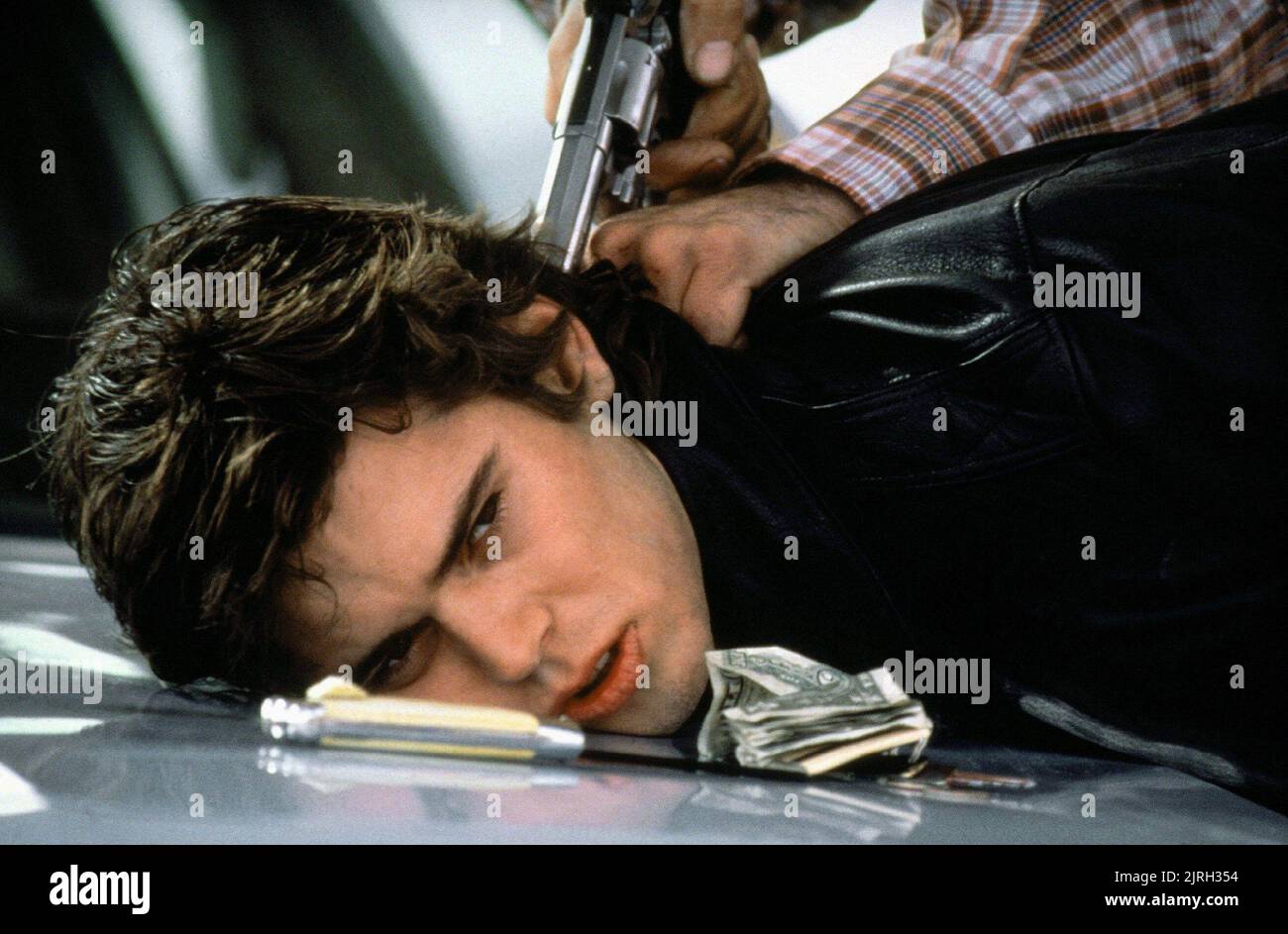 C. THOMAS HOWELL, THE HITCHER, 1986 Stock Photo - Alamy