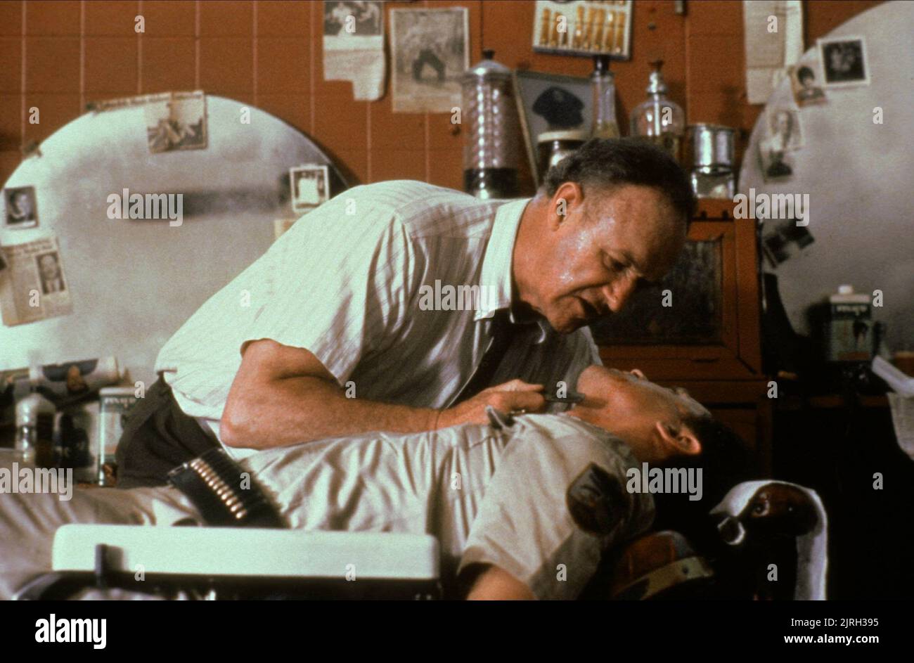 GENE HACKMAN, BRAD DOURIF, MISSISSIPPI BURNING, 1988 Stock Photo - Alamy